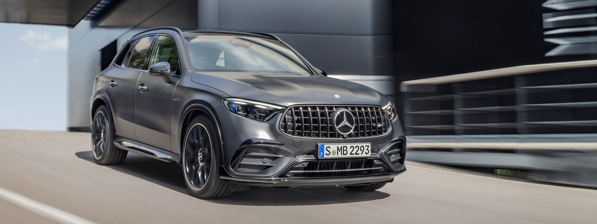 Mercedes-AMG GLC SUV als Performance-Hybrid - POWERSUVS