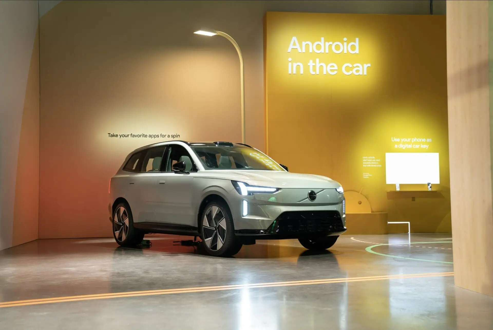 Volvo EX90 integriert neue Google HD Maps - POWERSUVS